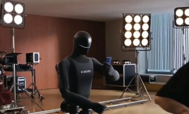 Robot Humanoid Xiaomi Tak Lagi Cuma Pameran, Kini Bisa Memotret Pakai ...